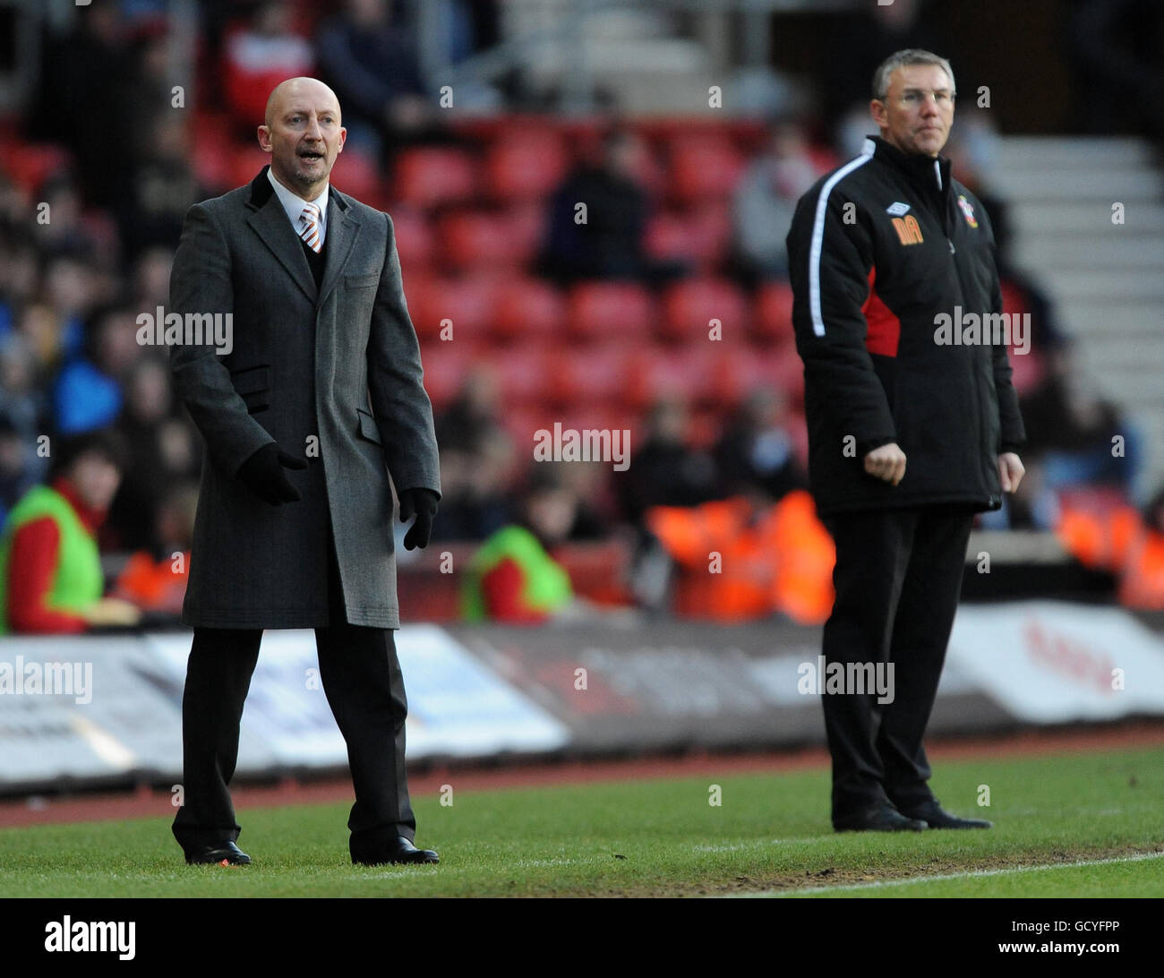 Blackpool manager Ian Holloway (left) and Southampton manager Neil ...