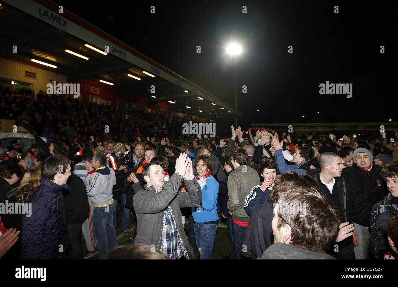 Pitch invasion celebrations after Stevenage knock Newcastle United out ...
