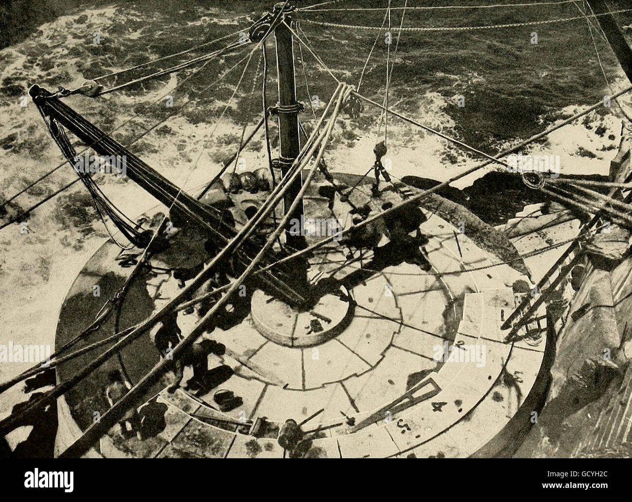 Fastnet rock lighthouse hi-res stock photography and images - Alamy