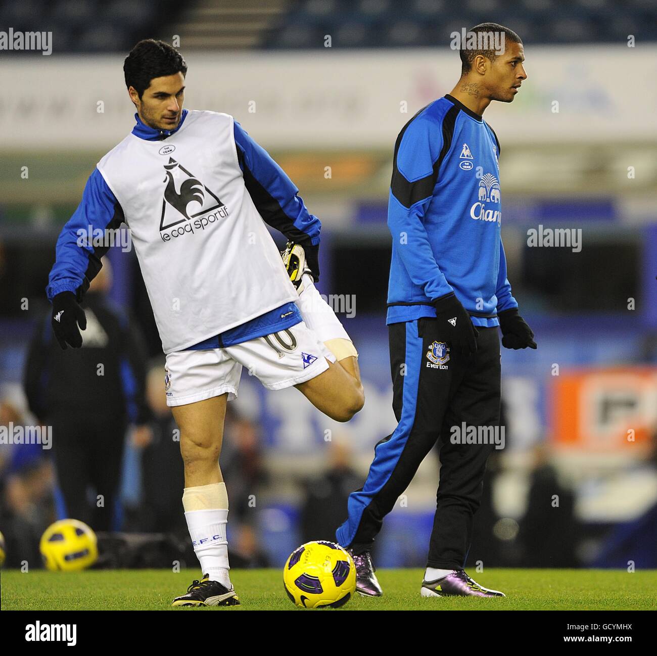 Everton's Jermaine Beckford and Mikel Arteta (left) during the warm-up ...