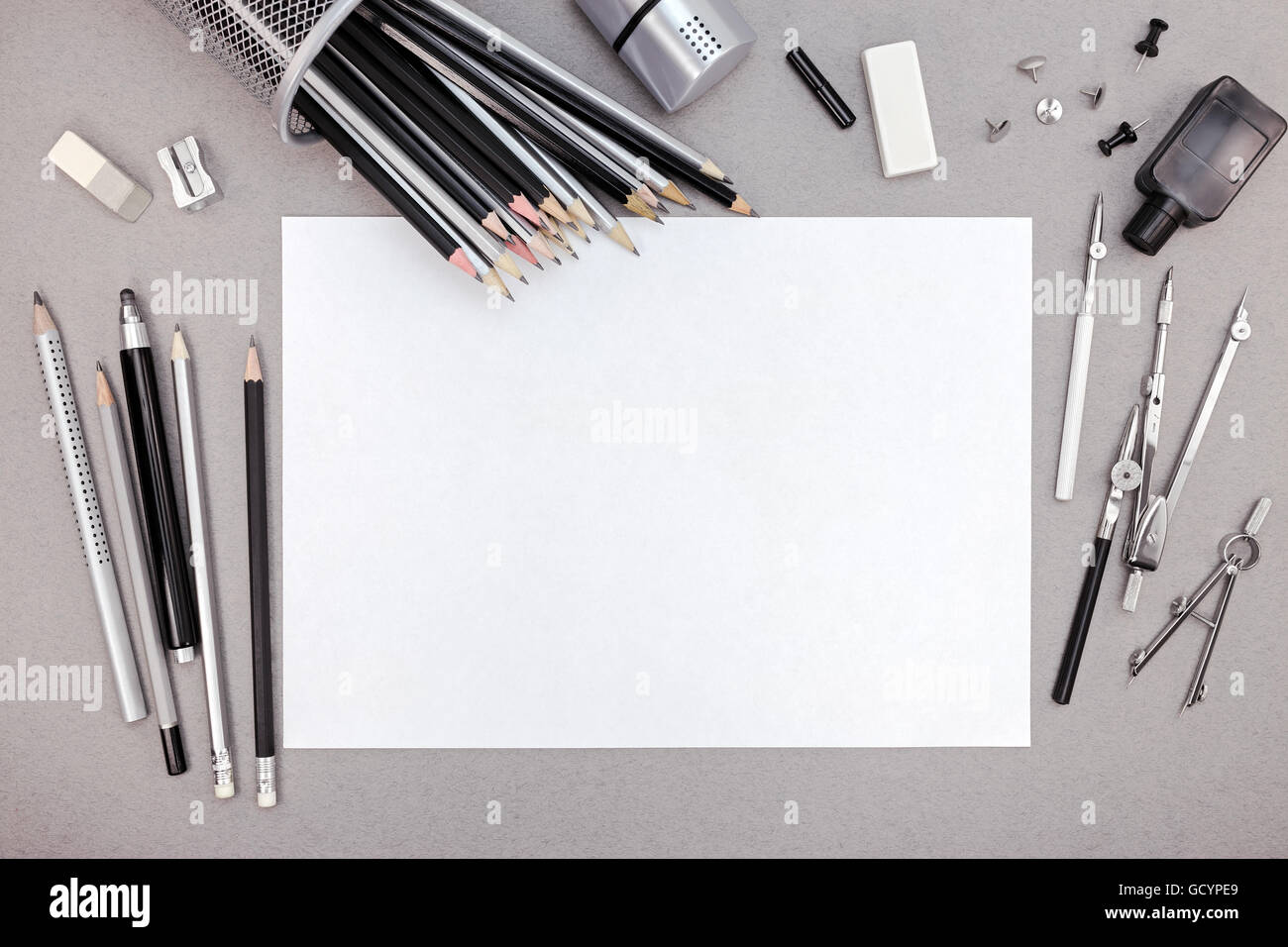 Blank drawing paper hi-res stock photography and images - Alamy