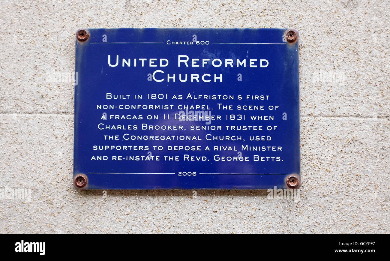 Non conformist churches hi-res stock photography and images - Alamy
