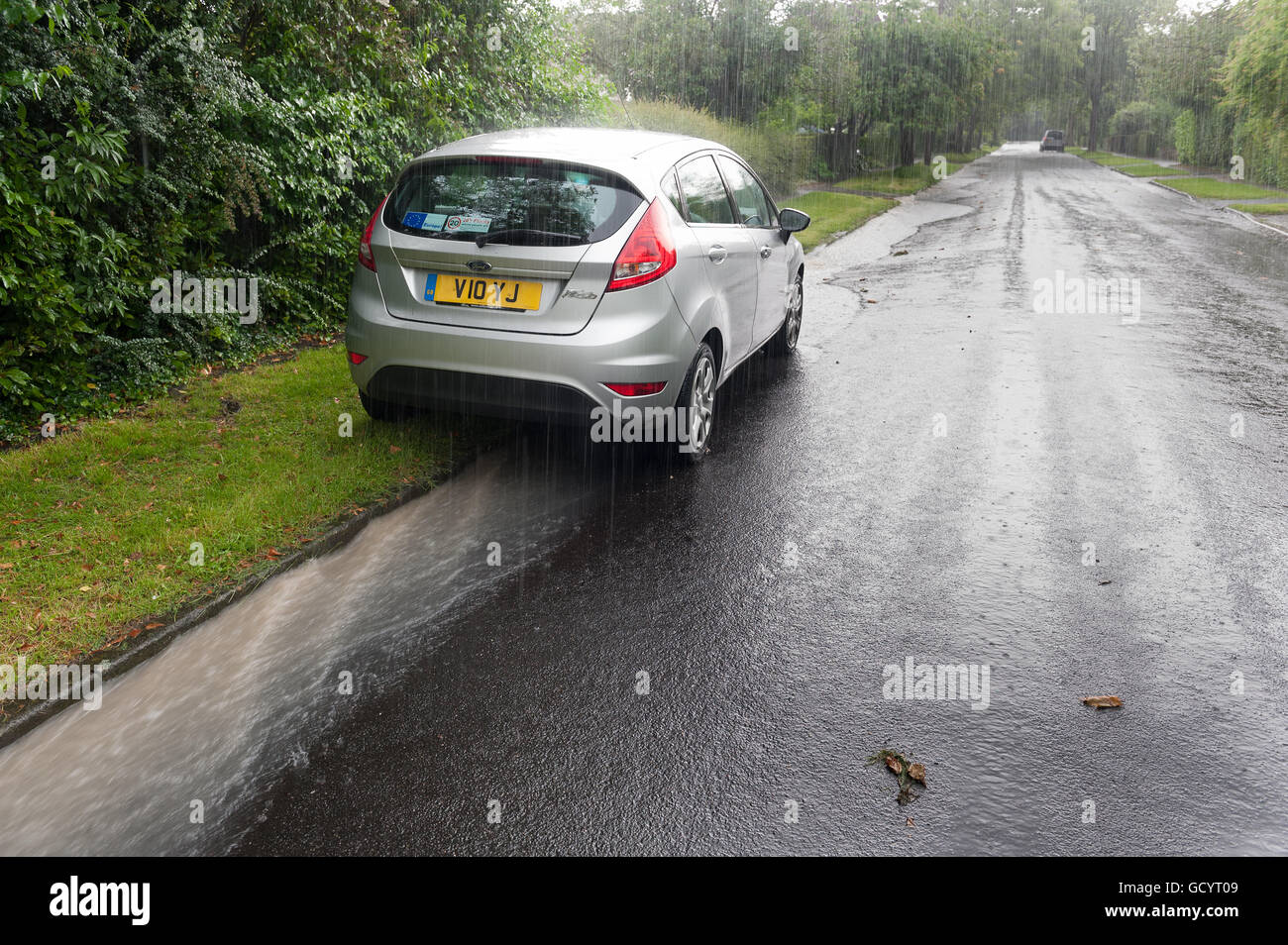 Flooding sheets hi-res stock photography and images - Alamy
