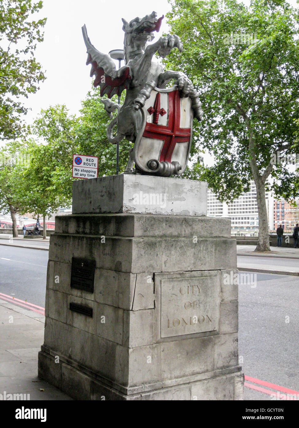 Dragon Monument London England Stock Photo - Alamy