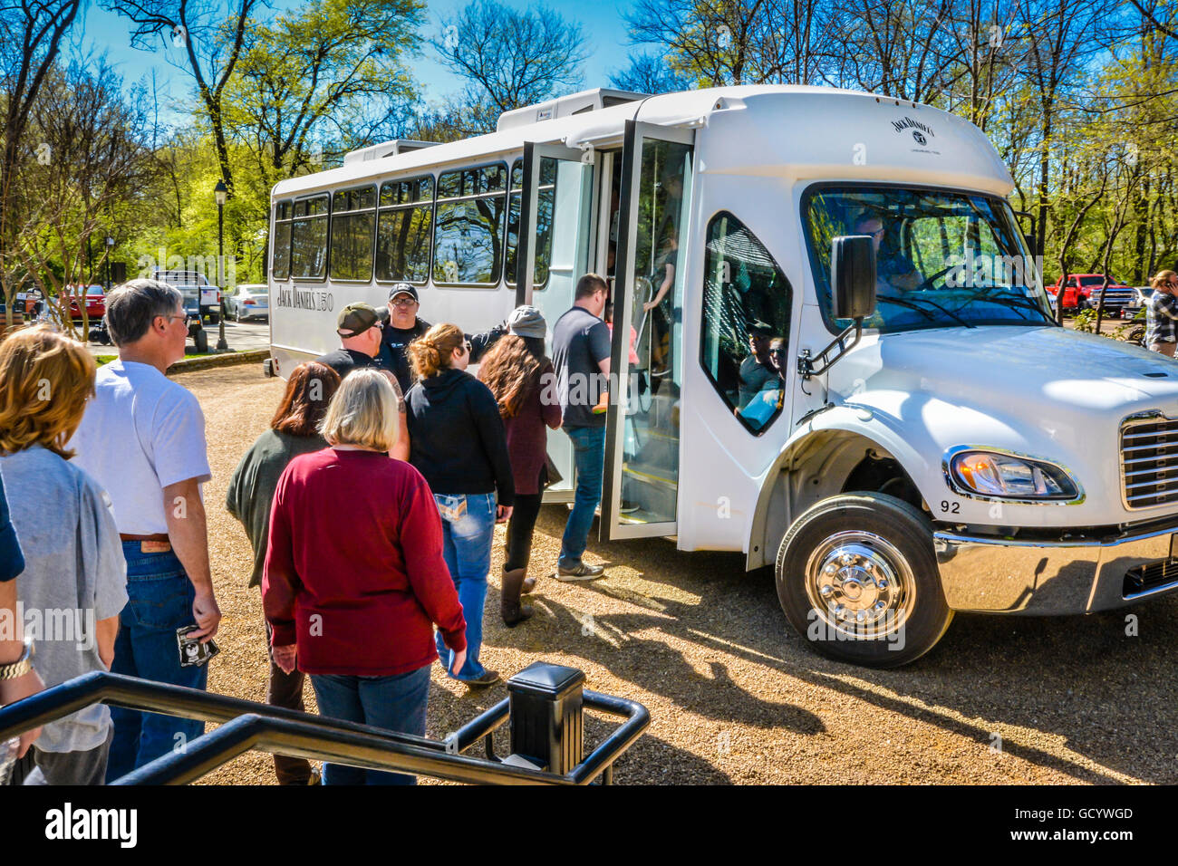 Queue people waiting bus stop hi-res stock photography and images - Alamy
