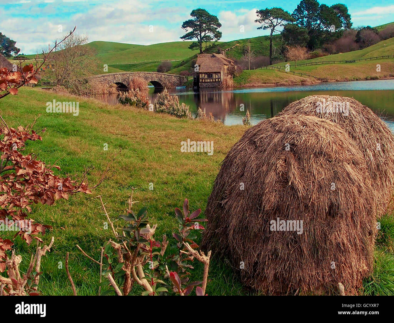 Real middle earth hi-res stock photography and images - Alamy
