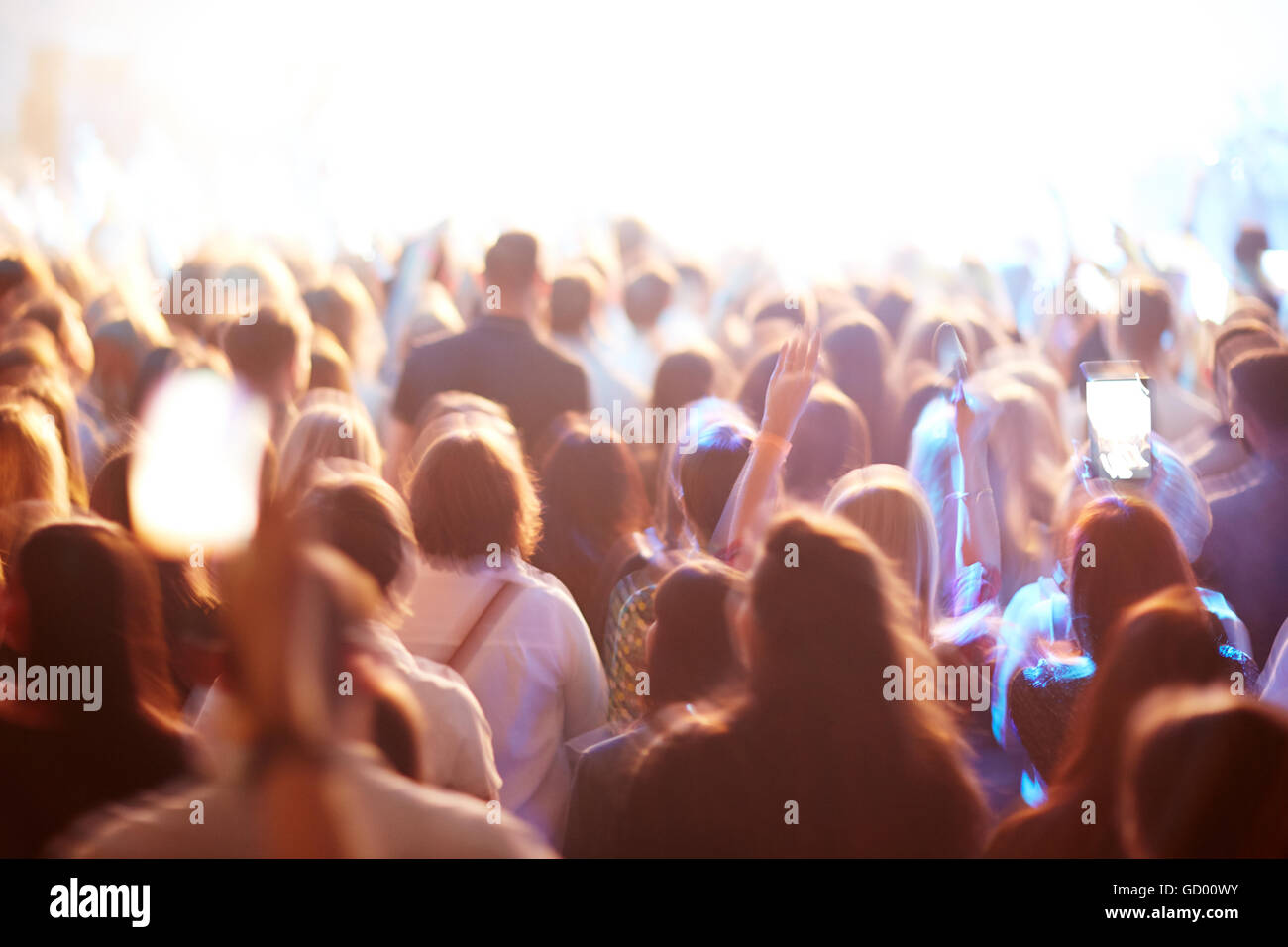 Pop concert crowd hi-res stock photography and images - Alamy