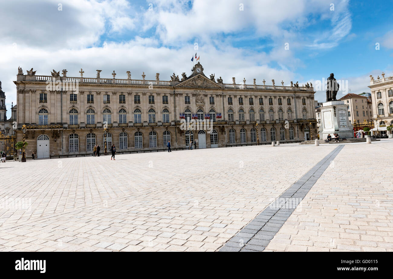 Ville de sculptures hi-res stock photography and images - Alamy