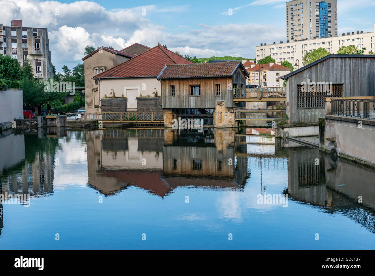 Mill skyline hi-res stock photography and images - Alamy