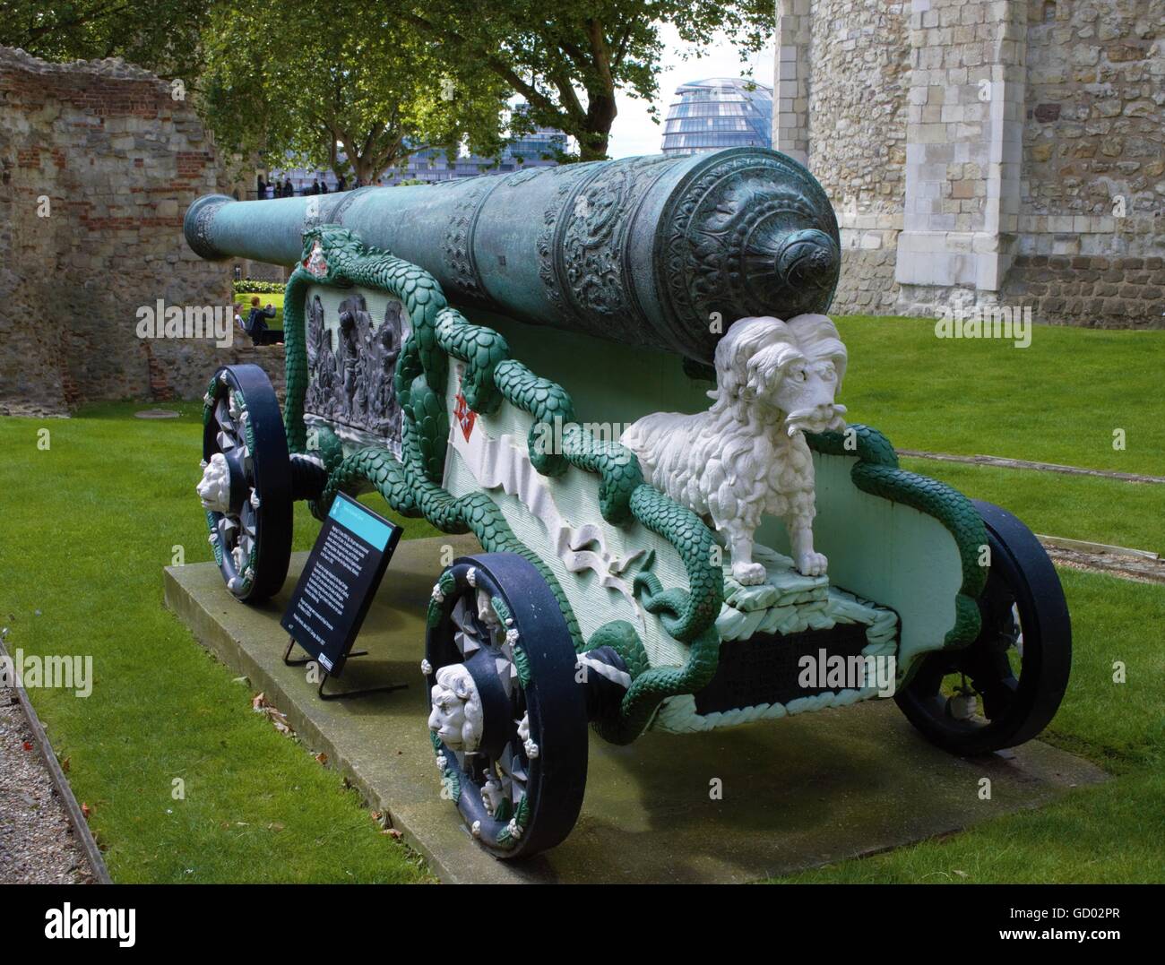 Chinese cannon hi-res stock photography and images - Alamy