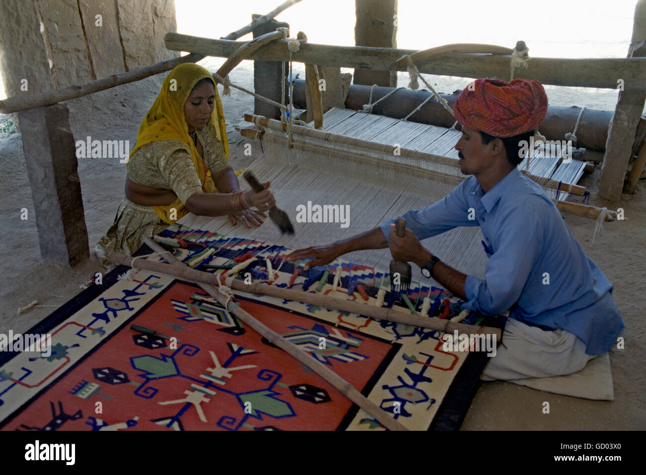 Carpet weavers hi-res stock photography and images - Alamy