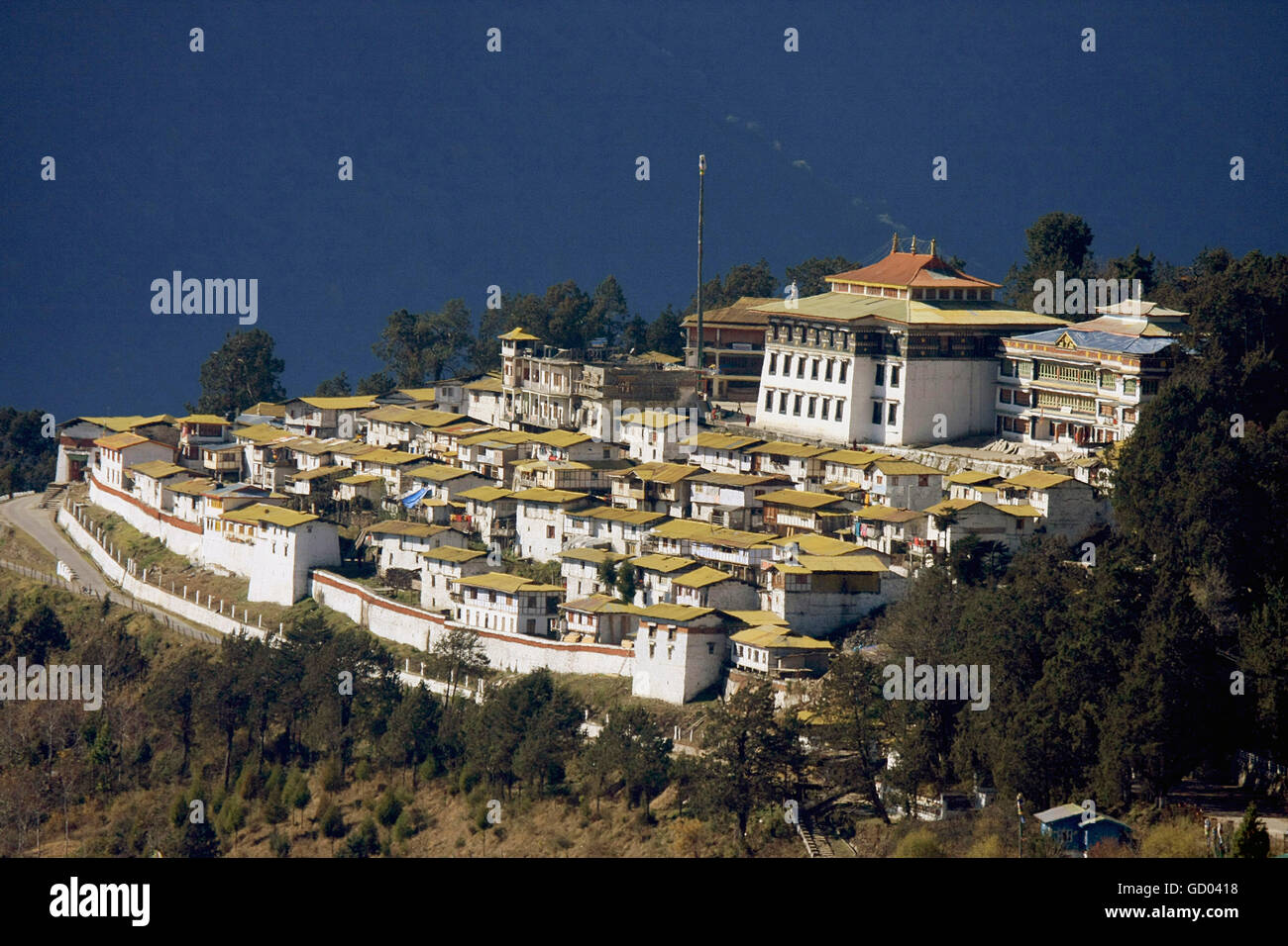 India arunachal pradesh dirang buddhist hi-res stock photography and ...