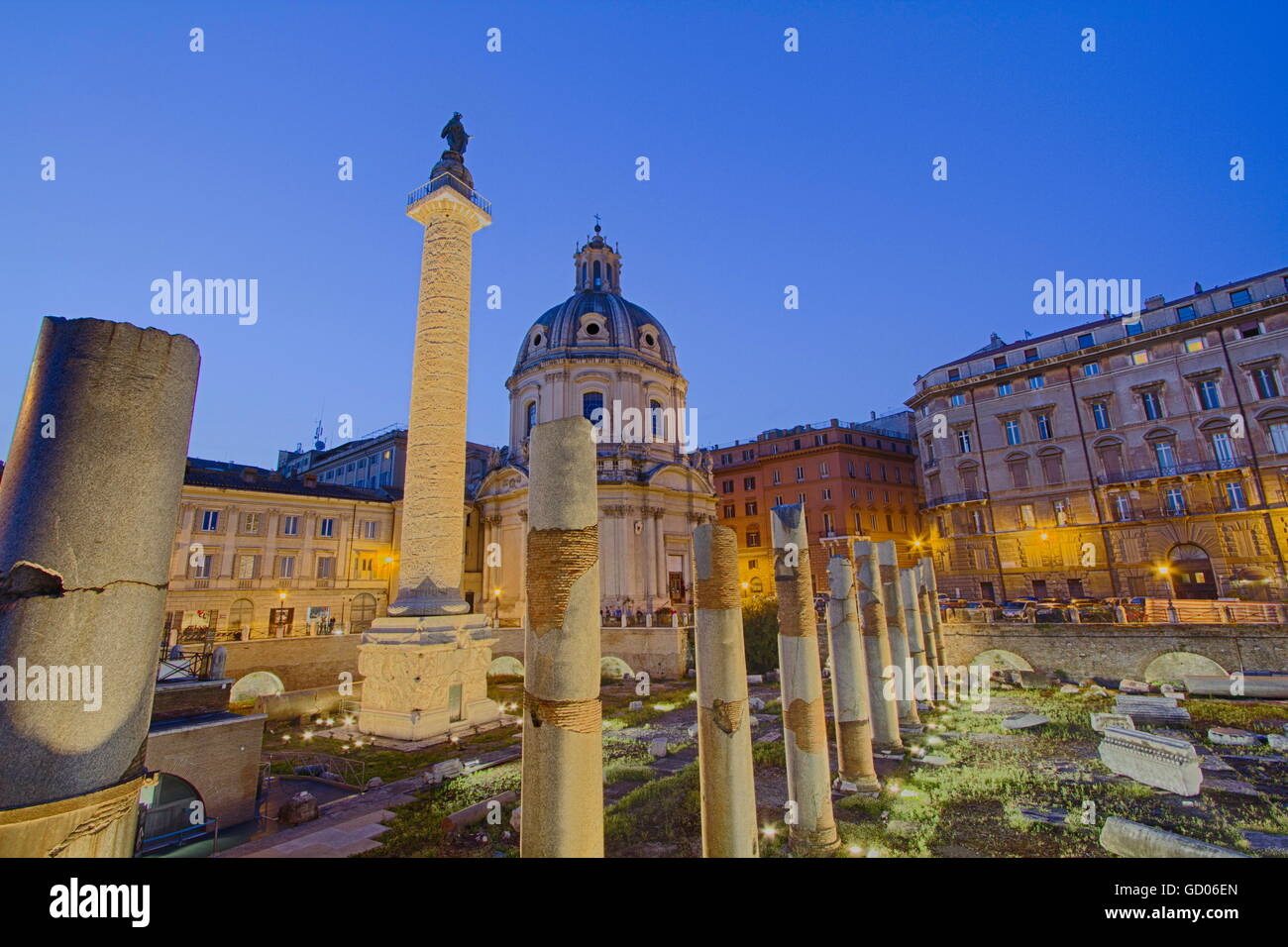 Rome ruines forum romain and sky Stock Photo - Alamy