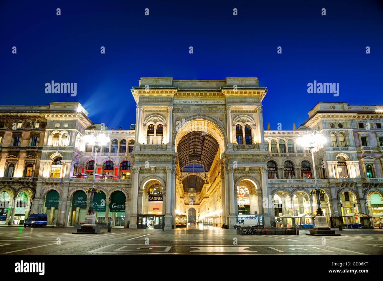 Shopping mall in italy hi-res stock photography and images - Alamy