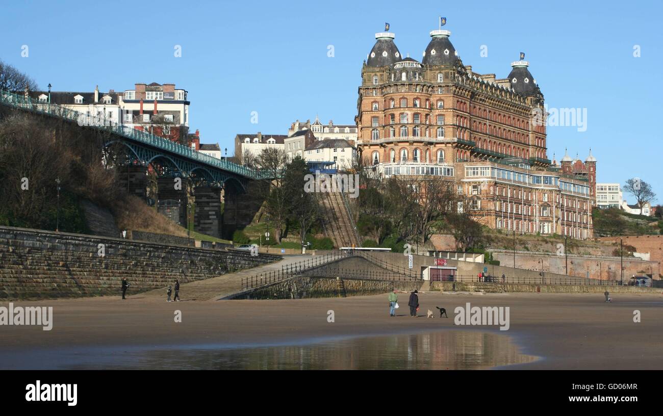 Spa Bridge and Grand Hotel, Scarborough Stock Photo - Alamy