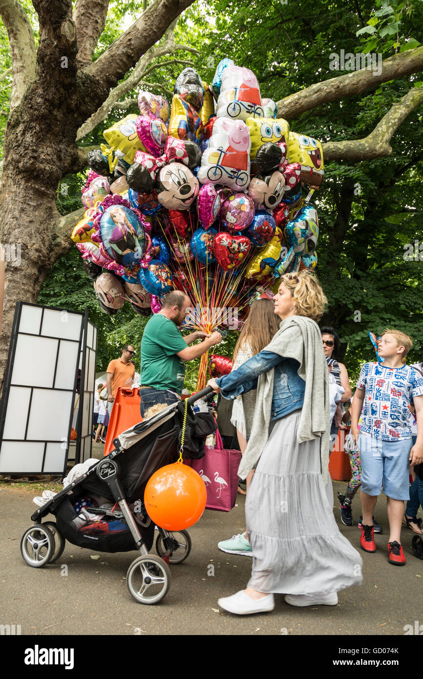 Mother barnes hi-res stock photography and images - Alamy