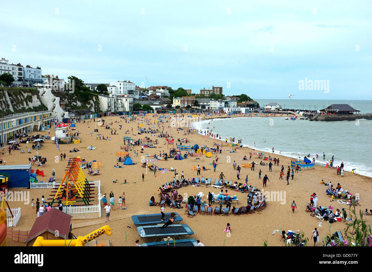 Broadstairs funfair hi-res stock photography and images - Alamy