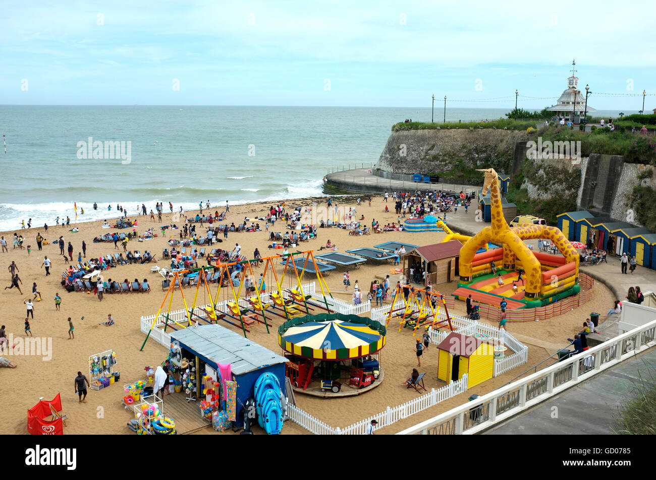 Broadstairs funfair hi-res stock photography and images - Alamy