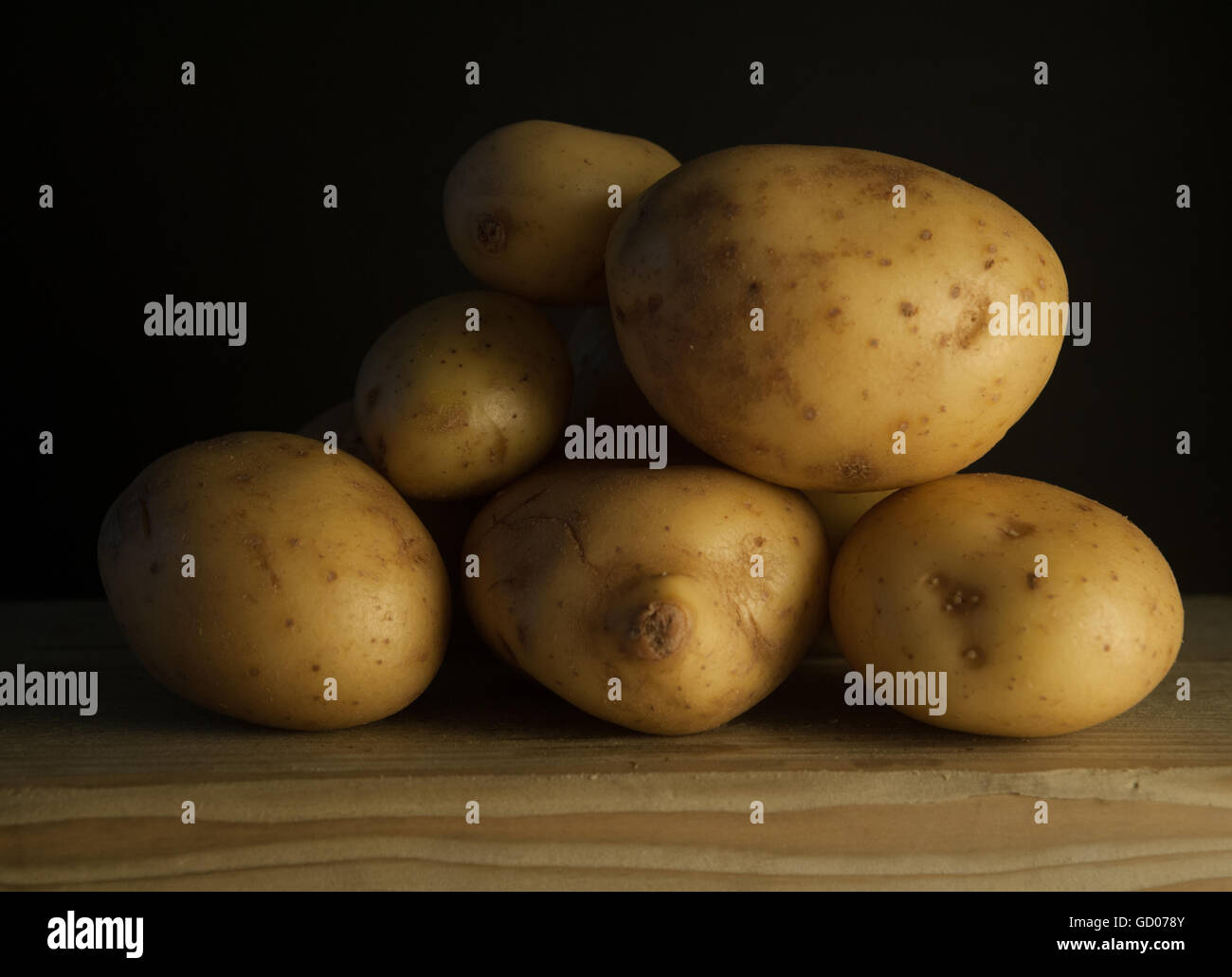 Potato skins hi-res stock photography and images - Alamy
