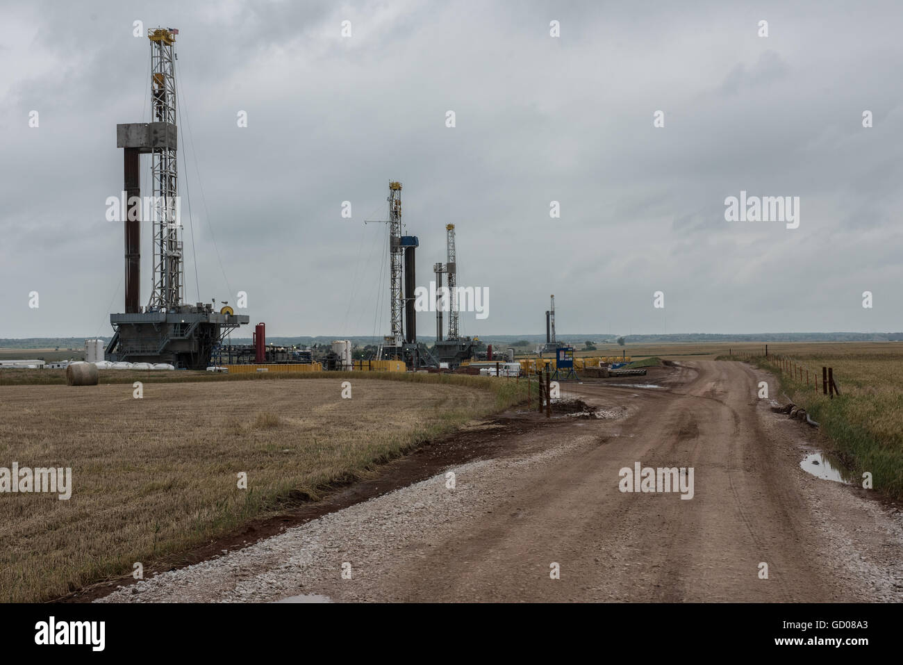 Oklahoma oil rig hi-res stock photography and images - Alamy
