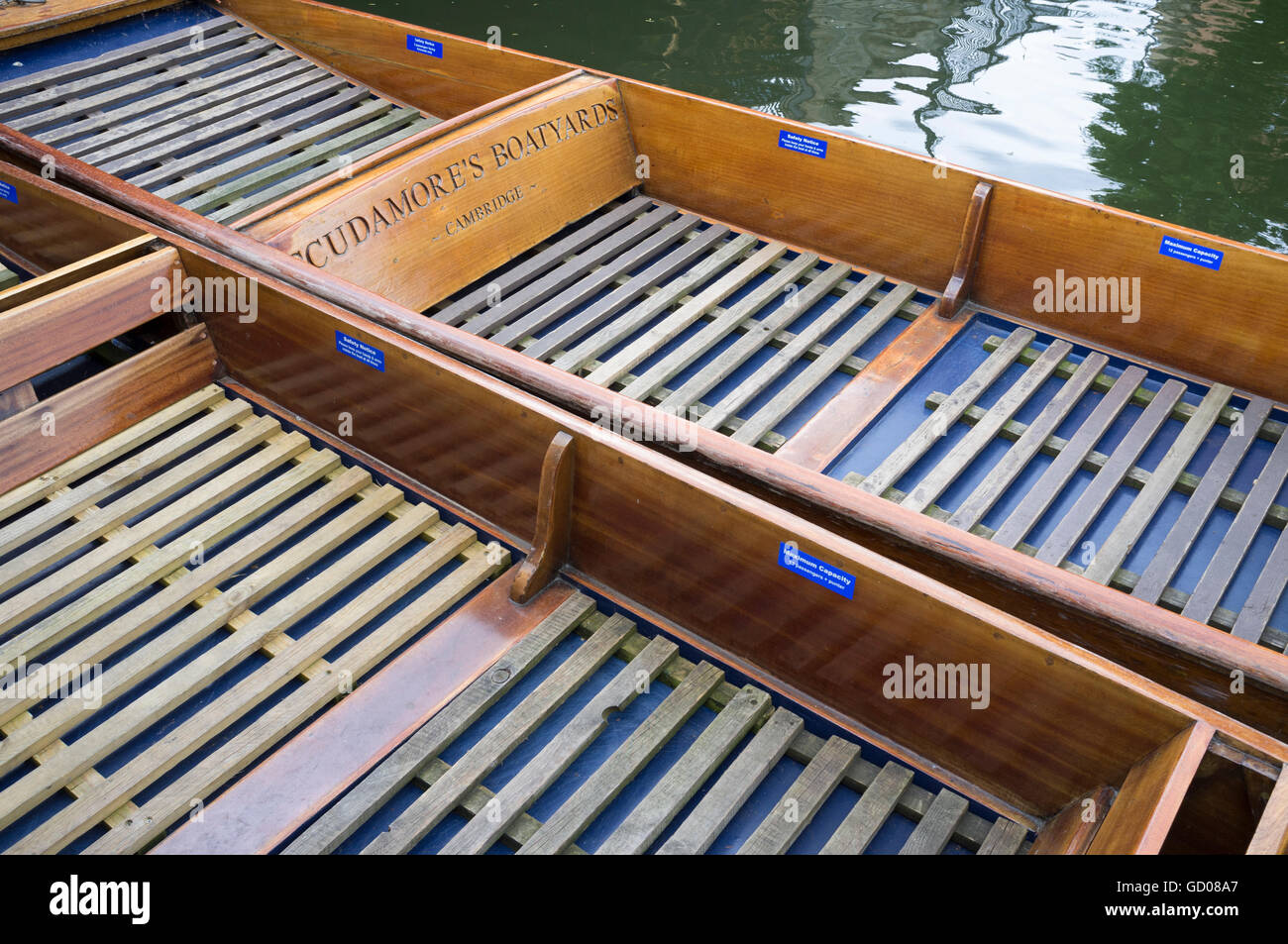 Wood punt hi-res stock photography and images - Alamy