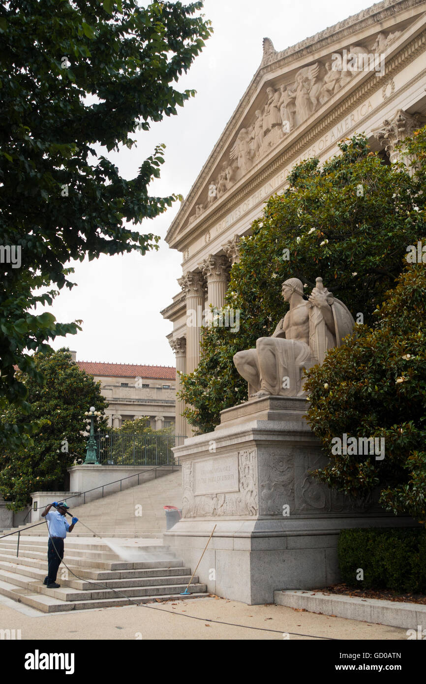 Exterior National Archives Washington DC records Stock Photo - Alamy