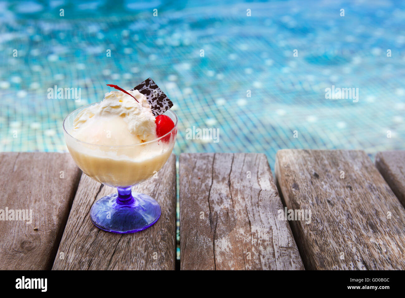 Swimming pool ice cream hi-res stock photography and images - Alamy
