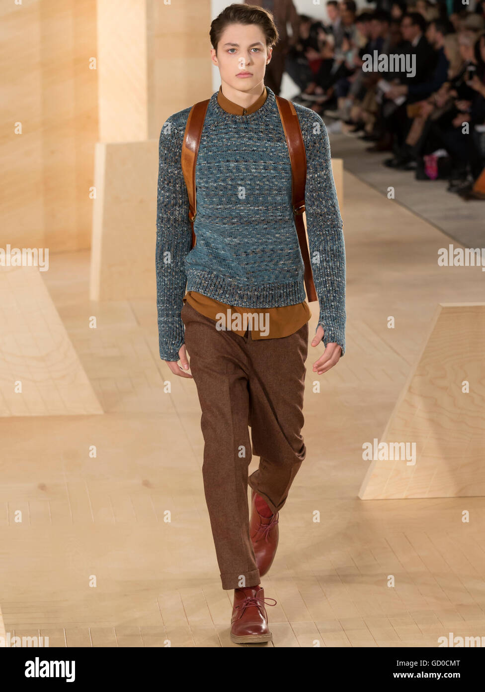 Perry ellis label hi-res stock photography and images - Alamy