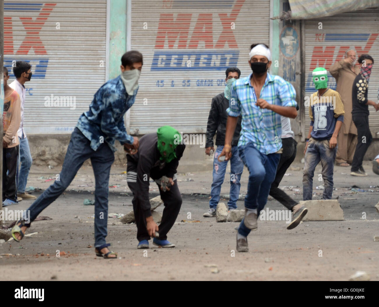 Indian muslim mass protest hi-res stock photography and images - Alamy