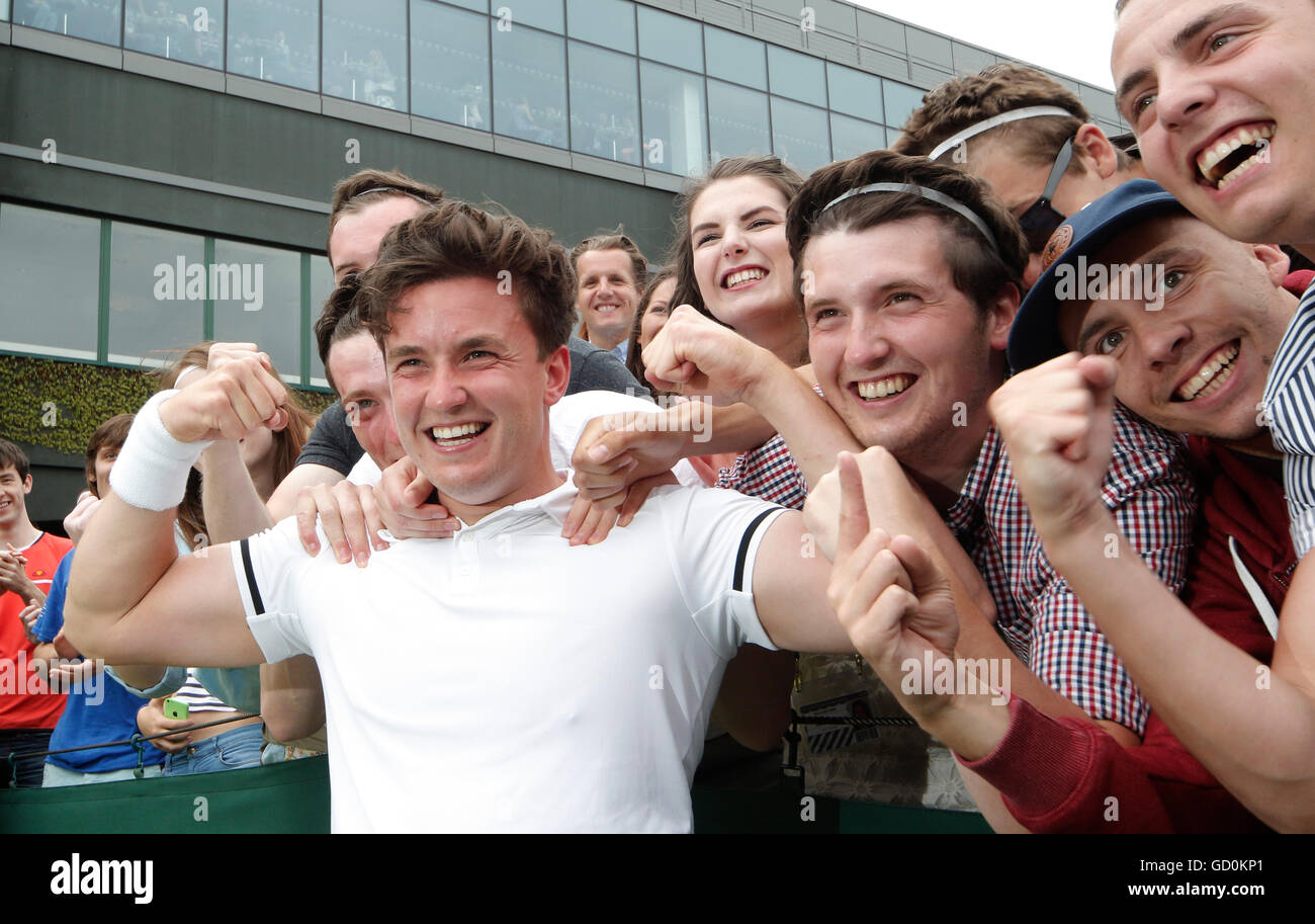 GORDON REID CELEBRATES VICTORY GENTLEMEN'S WHEELCHAIR SINGLES FINAL THE ...