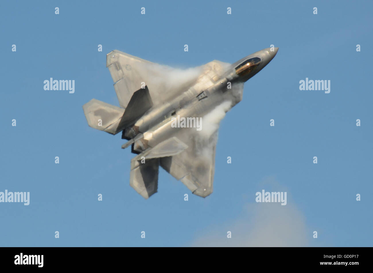 World's most futuristic fighter - the Lockheed Martin F-22 Raptor. Jet ...