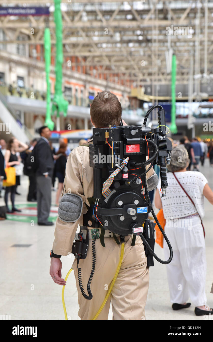 Waterloo, London, UK. 11th July 2016. Giant Stay Puft man and slime in ...