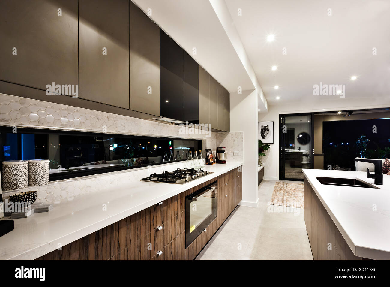 Counter top washbasin hi-res stock photography and images - Alamy