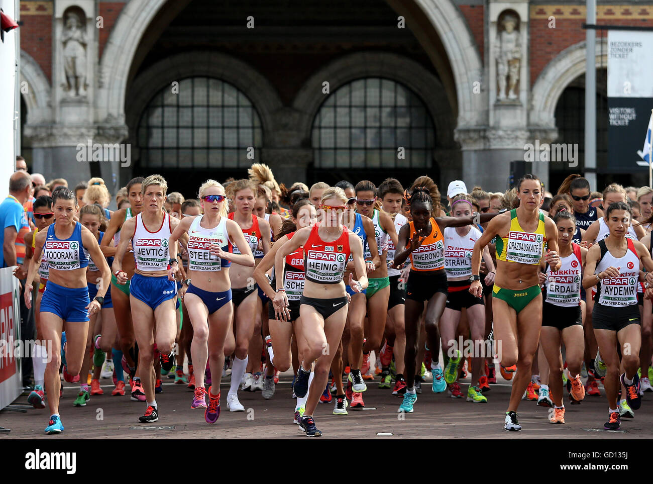 Amsterdam marathon 2016 hi-res stock photography and images - Alamy