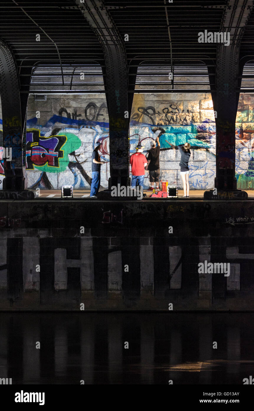 Wien, Vienna: Augarten bridge over the Danube Canal with graffiti ...
