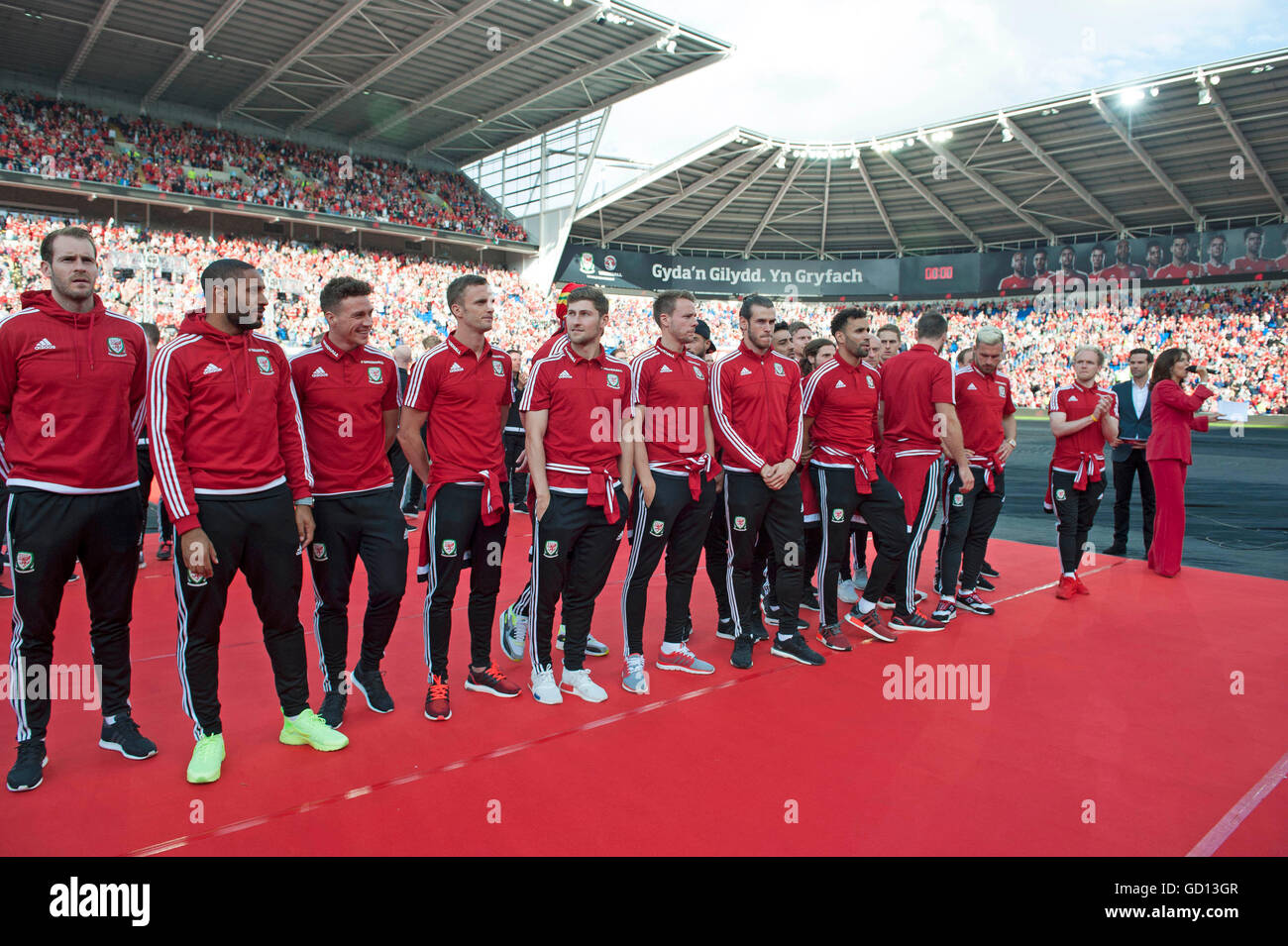 Wales football squad hi-res stock photography and images - Alamy