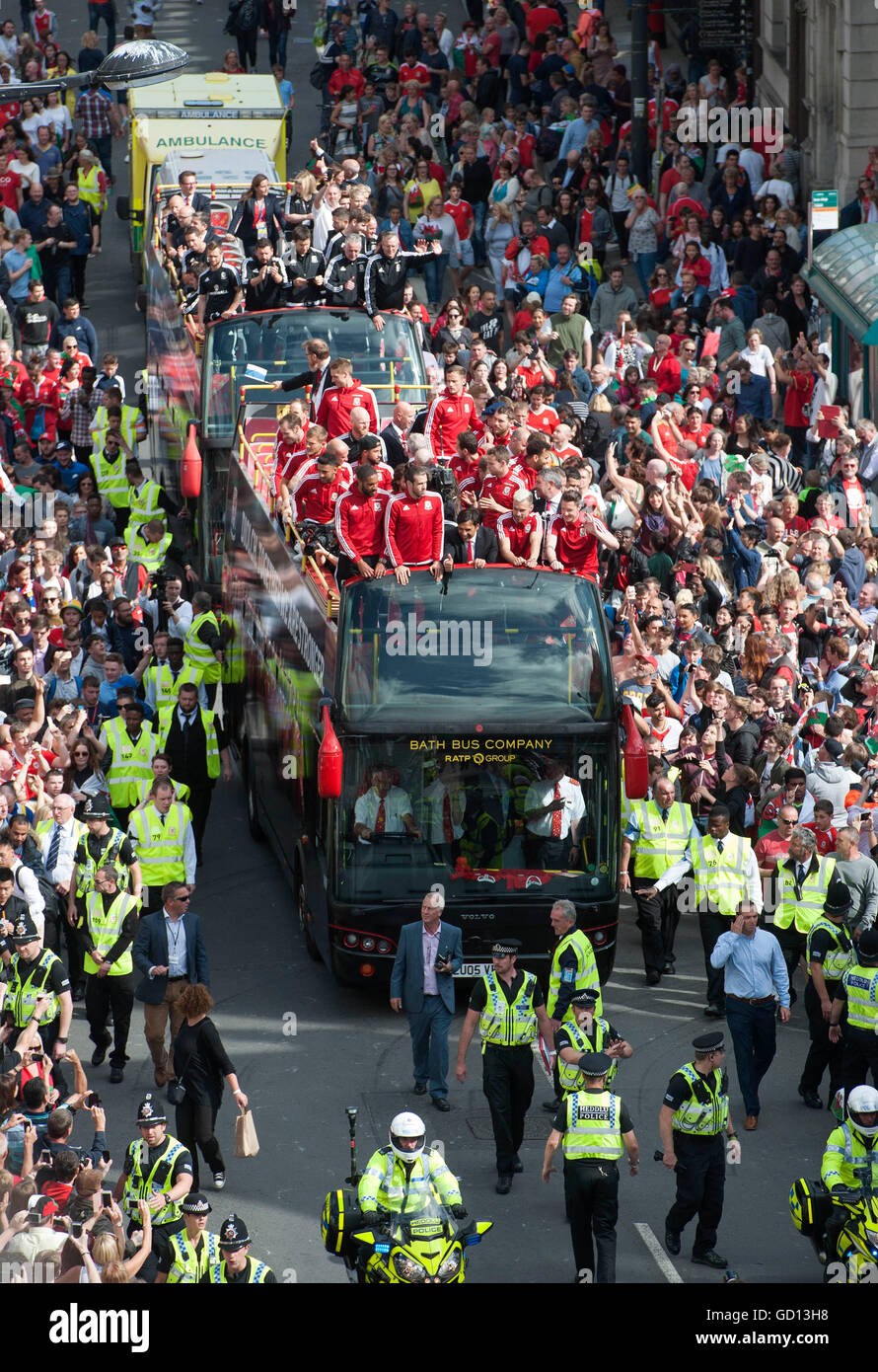 The Welsh Football team on their open top bus tour through the centre ...