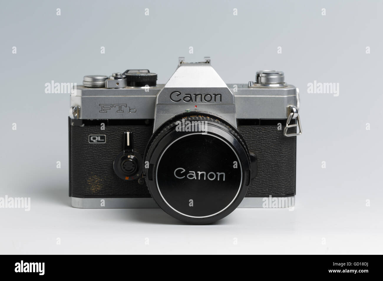 Canon FTbn QL (Quick Load) SLR film camera, introduced 1971 Stock Photo ...