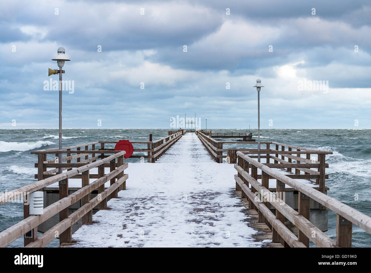 Prerow pier hi-res stock photography and images - Alamy
