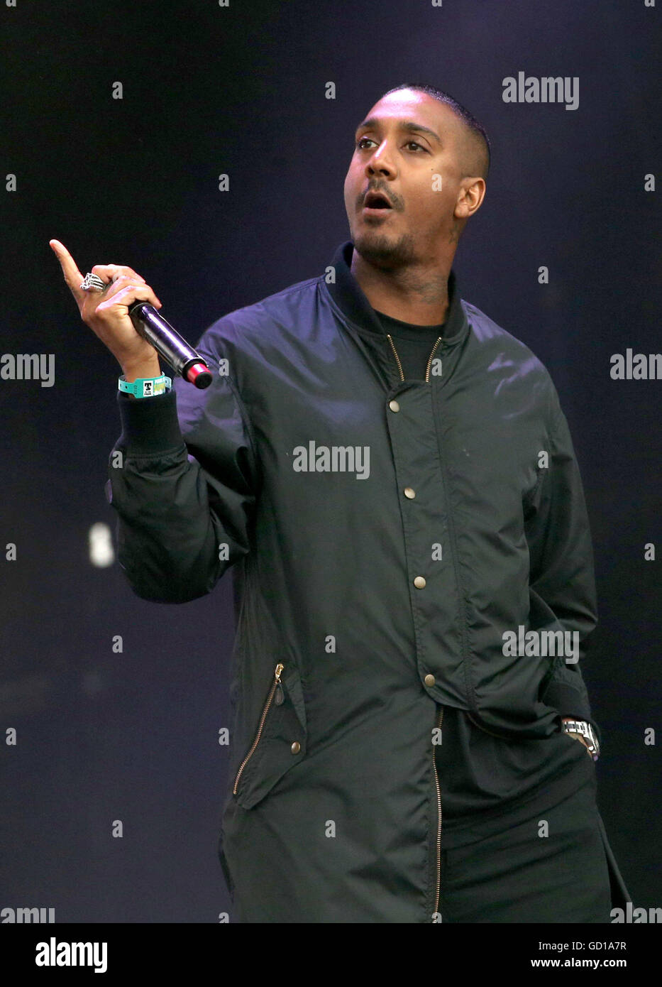 Mc rage of chase and status hi-res stock photography and images - Alamy