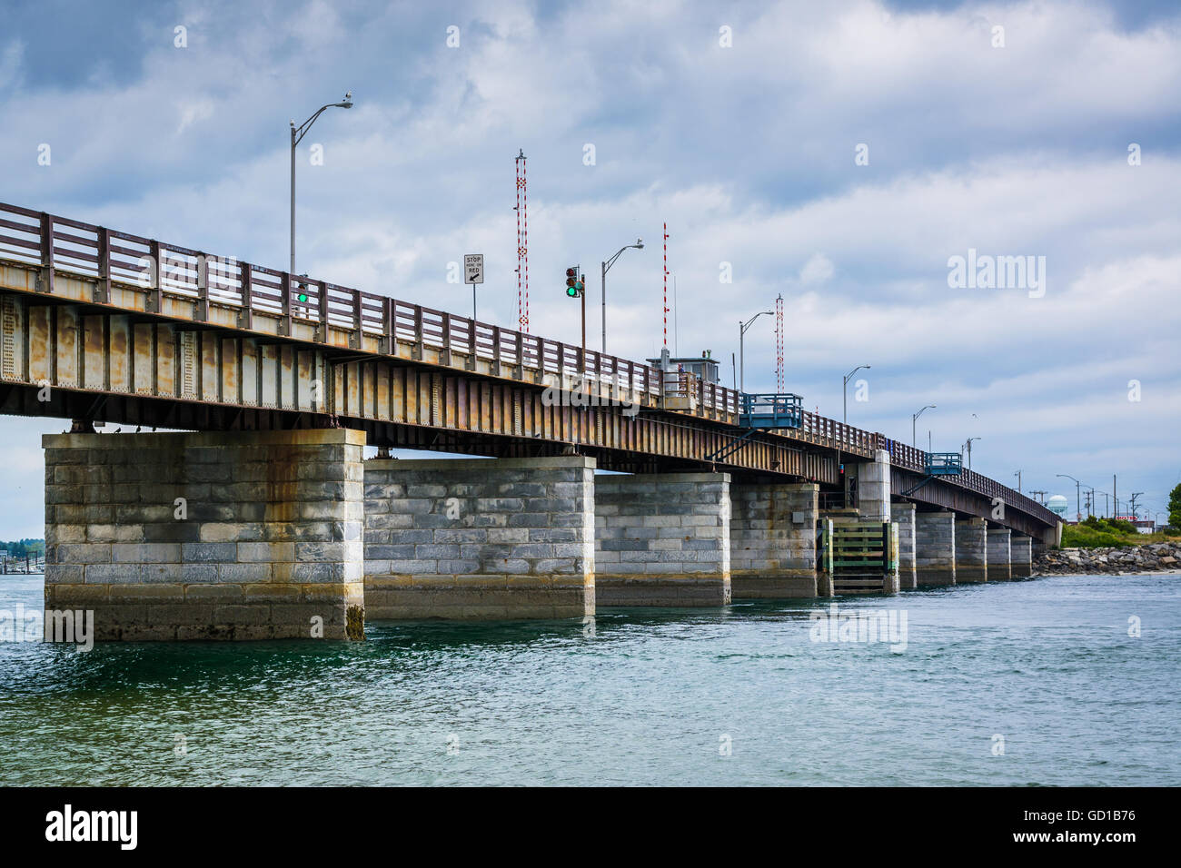 Bridge over Hampton Harbor Inlet in Hampton Beach, New Hampshire Stock ...