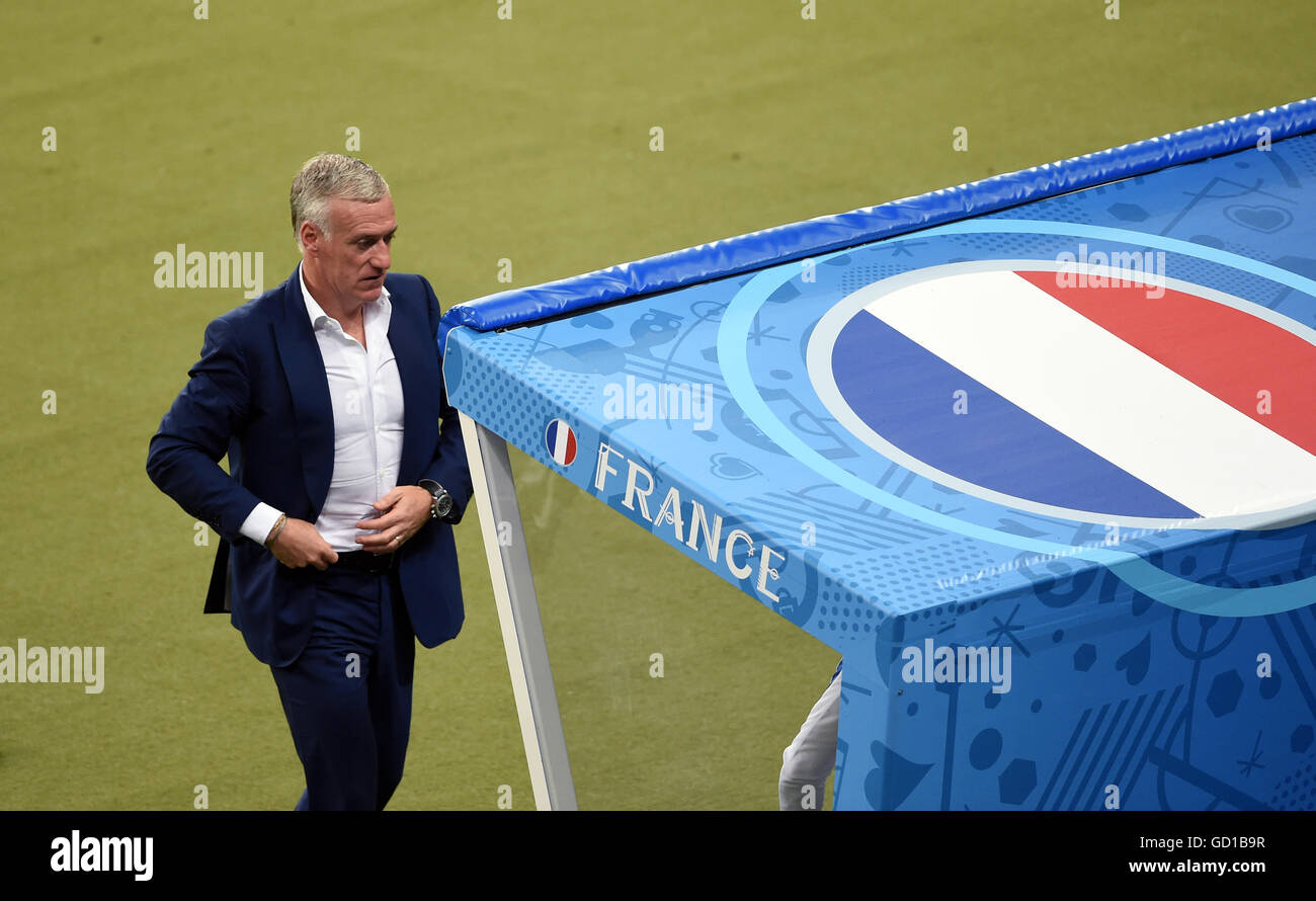 France manager Didier Deschamps during the UEFA Euro 2016 Final at the ...
