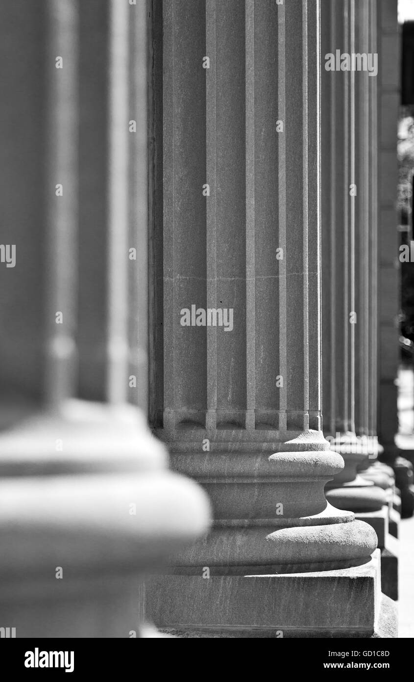 Fluted white marble columns hi-res stock photography and images - Alamy