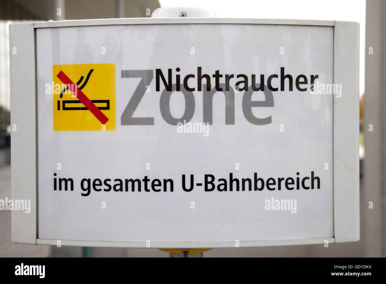Sign, metro, Nichtraucher Zone, German for Non-smoking area, Berlin ...