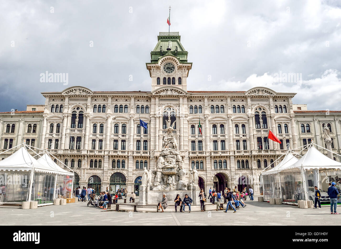 Palazzo del municipio di trieste High Resolution Stock Photography and ...