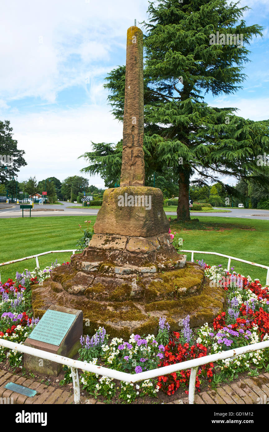 Historical meriden cross hi-res stock photography and images - Alamy