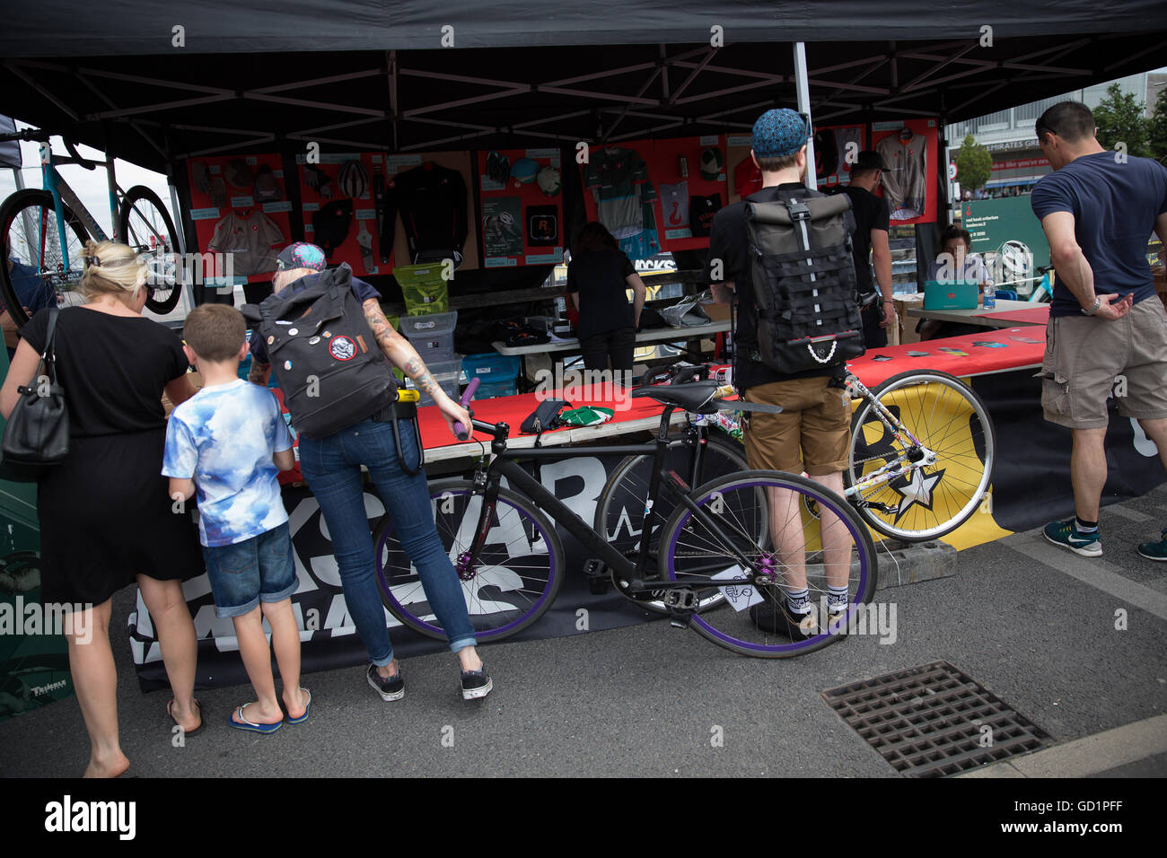 Gazebo stand hi-res stock photography and images - Alamy