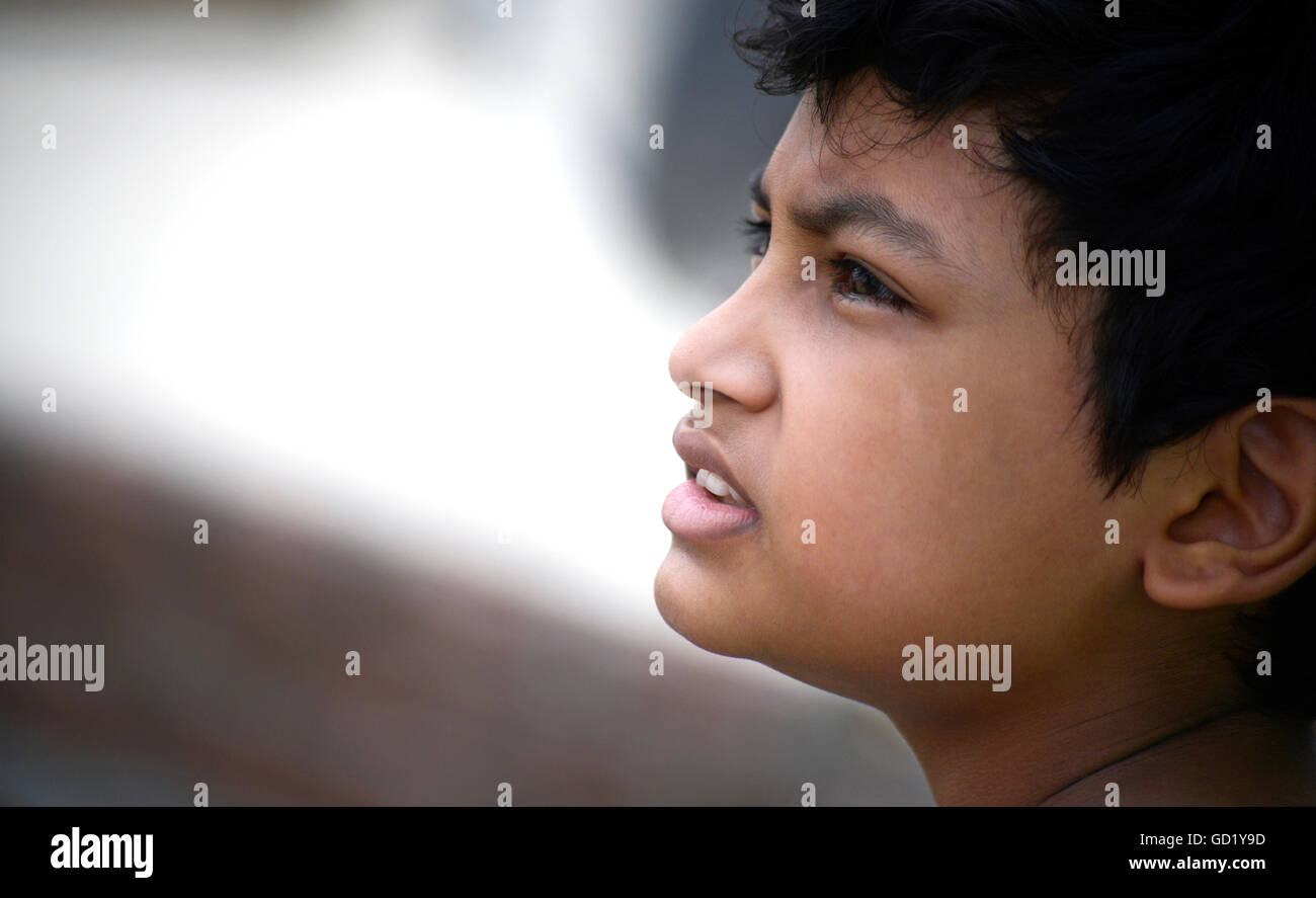 Child worried close up hi-res stock photography and images - Alamy