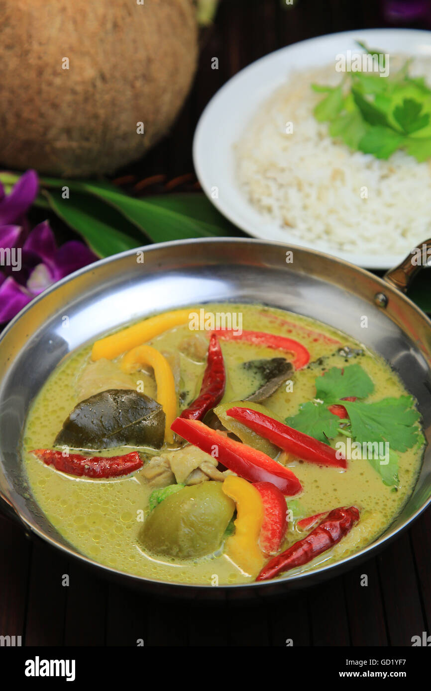 Bai makrut hi-res stock photography and images - Alamy