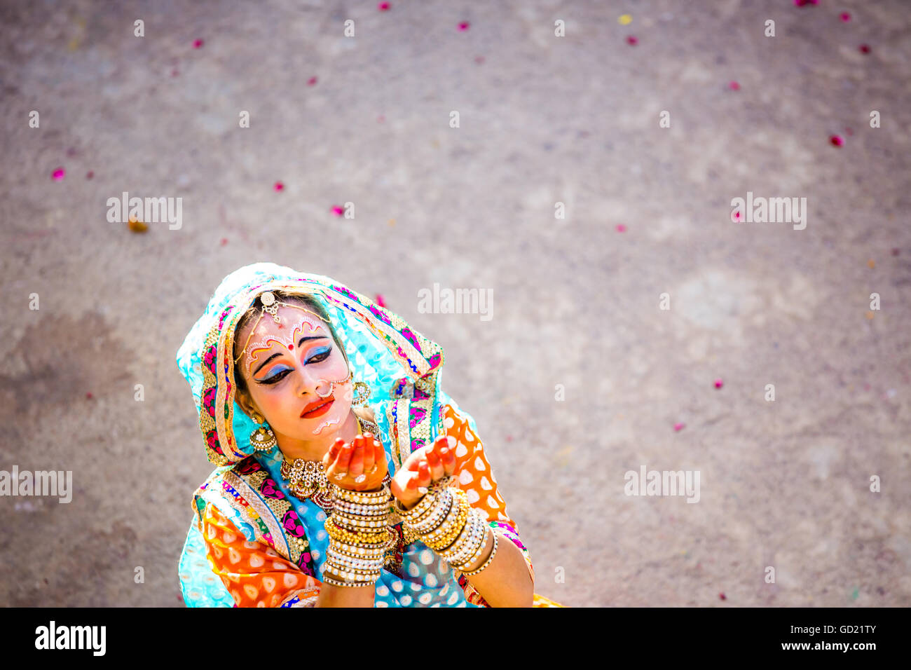 Traditional Radha dance during the Flower Holi Festival, Vrindavan ...